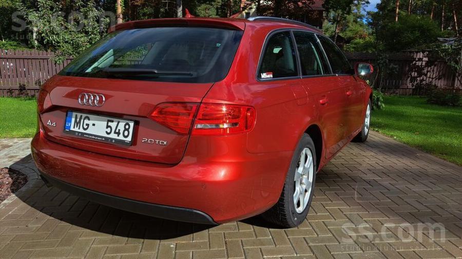 Sarkans Audi A4 2010 Jūrmala, ar dzinēja tilpumu 2.00 L un nobraukumu 470 tūkst. km par 3200 €, foto 5 vietnē AUTOMOTO.COM.LV