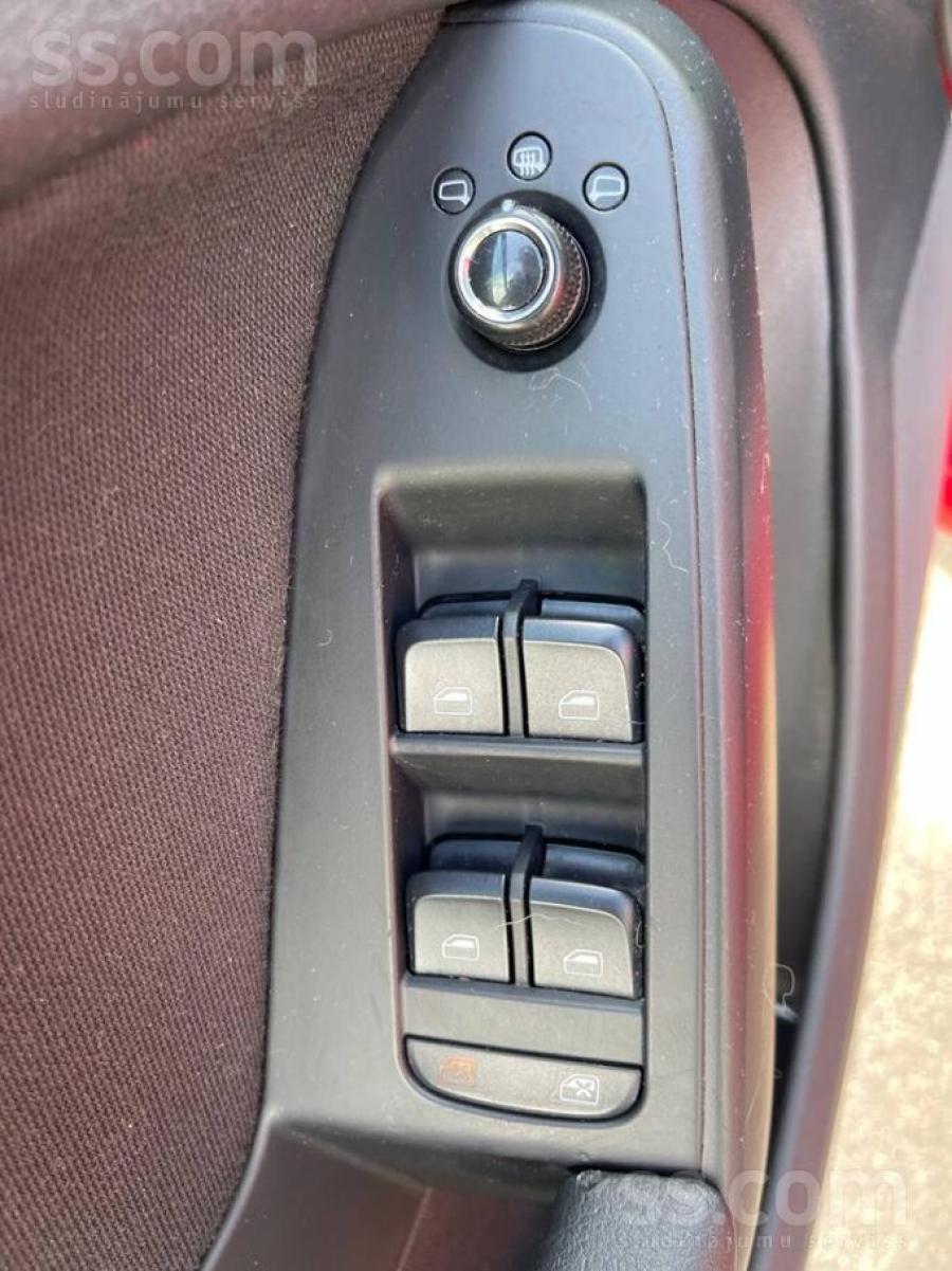 Red Audi A4 2011 in Riga, with an engine capacity of 2.00 L and mileage of 358 thousand km for 5500 €, photo 13 on AUTOMOTO.COM.LV