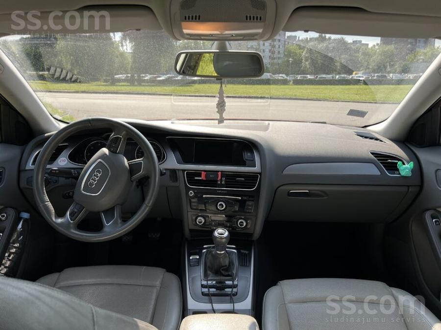 Red Audi A4 2012 in Riga, with an engine capacity of 2.00 L and mileage of 355 thousand km for 7800 €, photo 7 on AUTOMOTO.COM.LV