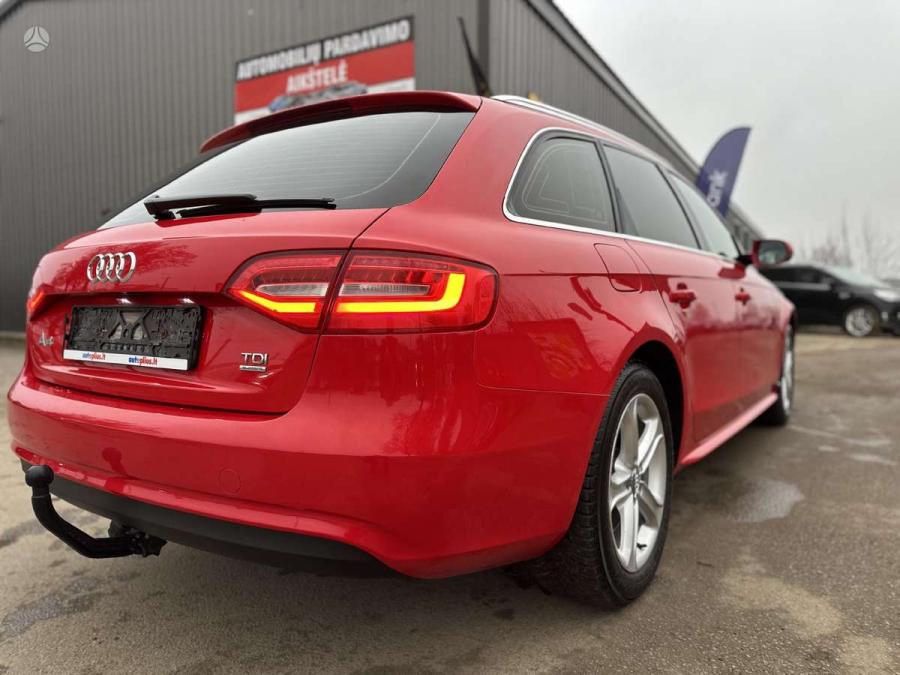 Red Audi A4 2013 in Siauliai, with an engine capacity of 2.00 L and mileage of 248 thousand km for 6500 €, photo 12 on AUTOMOTO.COM.LV