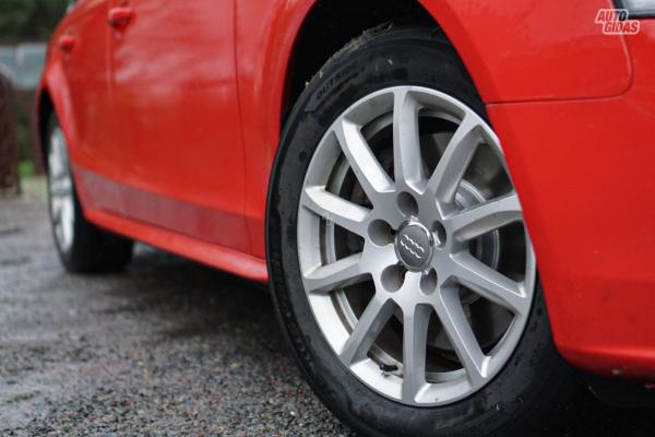 Red Audi A4 2013 in Vilnius, with an engine capacity of 2.00 L and mileage of 274 thousand km for 7400 €, photo 10 on AUTOMOTO.COM.LV