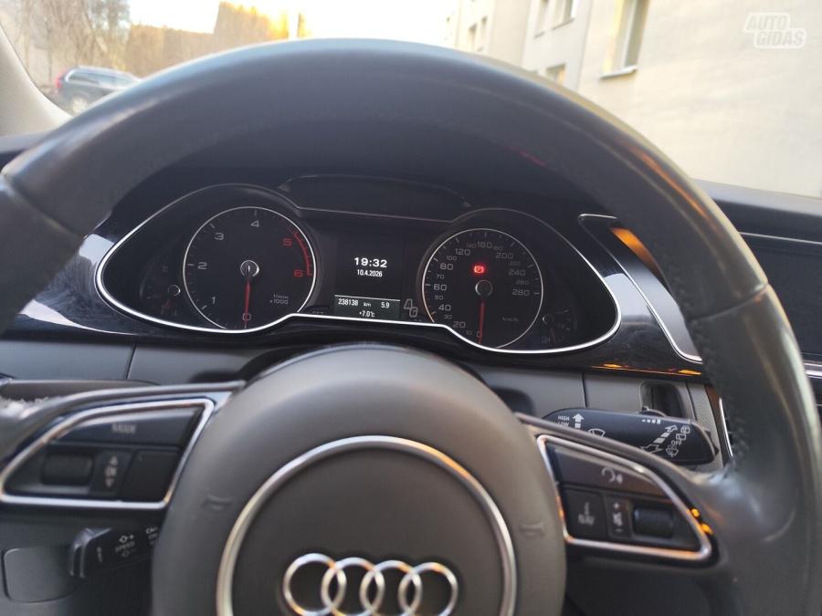 Sarkans Audi A4 2014 Ignalina, ar dzinēja tilpumu 2.00 L un nobraukumu 238 tūkst. km par 7000 €, foto 11 vietnē AUTOMOTO.COM.LV
