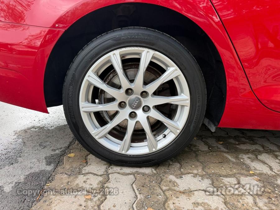 Sarkans Audi A4 2016 Tallina, ar dzinēja tilpumu 2.00 L un nobraukumu 123 tūkst. km par 13990 €, foto 13 vietnē AUTOMOTO.COM.LV