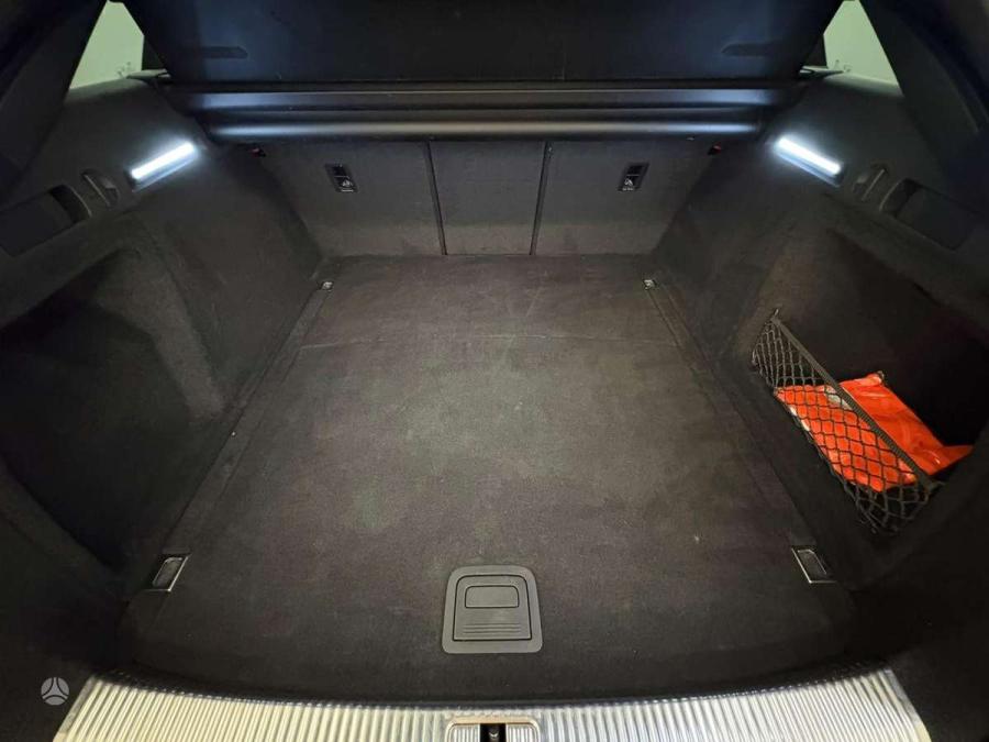 Sarkans Audi A4 2020 Marijampole, ar dzinēja tilpumu 1.97 L un nobraukumu 240 tūkst. km par 15999 €, foto 7 vietnē AUTOMOTO.COM.LV