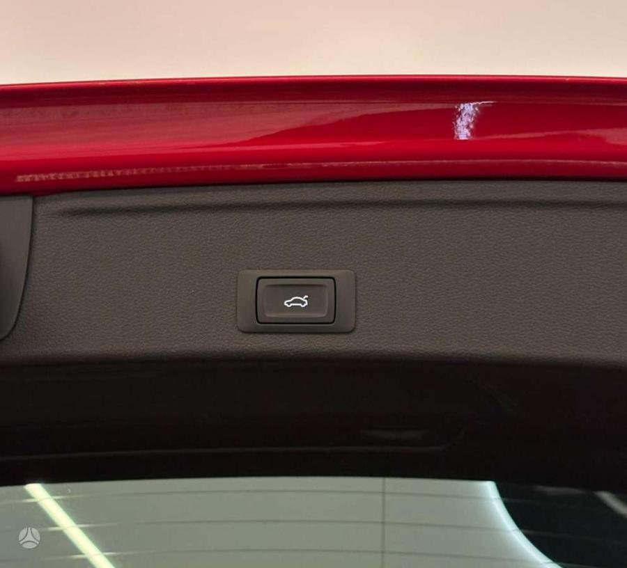 Sarkans Audi A4 2020 Marijampole, ar dzinēja tilpumu 1.97 L un nobraukumu 240 tūkst. km par 15999 €, foto 24 vietnē AUTOMOTO.COM.LV