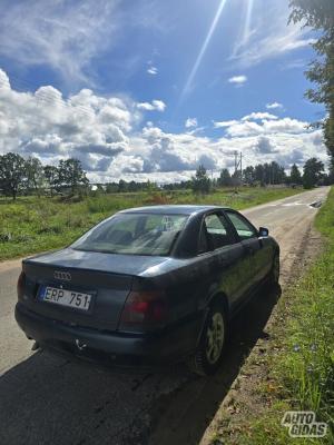 Audi A4 1993 in Panevezys, with an engine capacity of 1.90 L and mileage of 400 thousand km for 599 €, photo 4 on AUTOMOTO.COM.LV