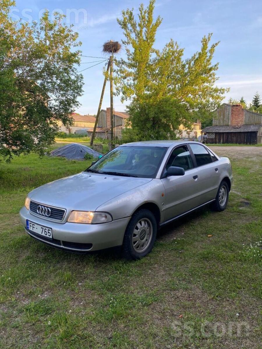 Audi A4 1995 Dobele, ar dzinēja tilpumu 1.60 L un nobraukumu 315 tūkst. km par 9500 €, foto 1 vietnē AUTOMOTO.COM.LV