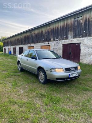 Audi A4 1995 Dobele, ar dzinēja tilpumu 1.60 L un nobraukumu 315 tūkst. km par 9500 €, foto 3 vietnē AUTOMOTO.COM.LV