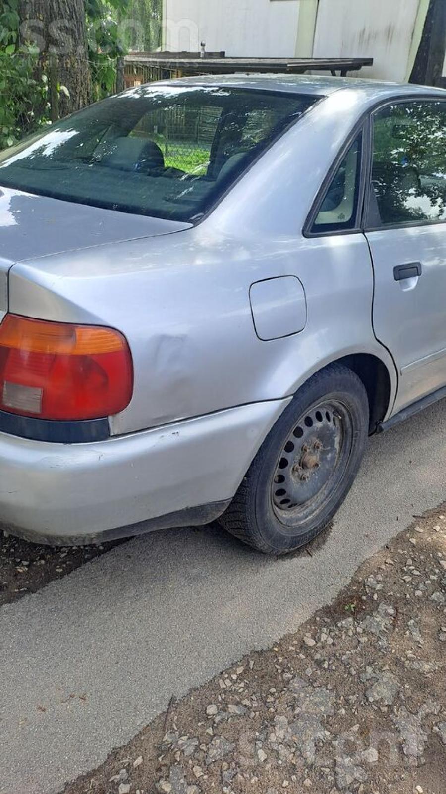 Audi A4 1995 in Riga, with an engine capacity of 1.60 L and mileage of 360 thousand km for 500 €, photo 5 on AUTOMOTO.COM.LV