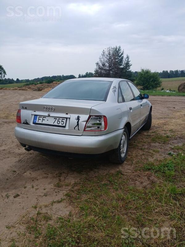 Audi A4 1995 in Kuldiga, with an engine capacity of 1.60 L and mileage of 319 thousand km for 700 €, photo 3 on AUTOMOTO.COM.LV