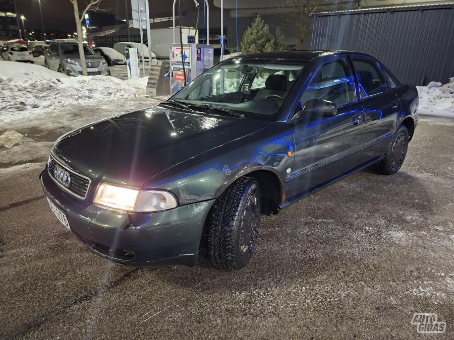 Audi A4 1995 in Vilnius, with an engine capacity of 1.90 L and mileage of 329 thousand km for 750 €, photo 4 on AUTOMOTO.COM.LV