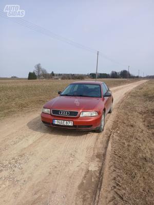 Audi A4 1995 Utena, ar dzinēja tilpumu 1.90 L un nobraukumu 370 tūkst. km par 1000 €, foto  vietnē AUTOMOTO.COM.LV
