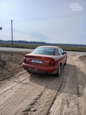 Audi A4 1995 in Utena, with an engine capacity of 1.90 L and mileage of 370 thousand km for 1000 €, photo 3 on AUTOMOTO.COM.LV