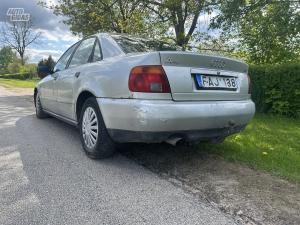 Audi A4 1995 Varėna, ar dzinēja tilpumu 1.60 L un nobraukumu 258 tūkst. km par 320 €, foto 7 vietnē AUTOMOTO.COM.LV