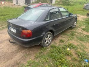 Audi A4 1995 Viļņa, ar dzinēja tilpumu 1.80 L un nobraukumu 199 tūkst. km par 900 €, foto 6 vietnē AUTOMOTO.COM.LV