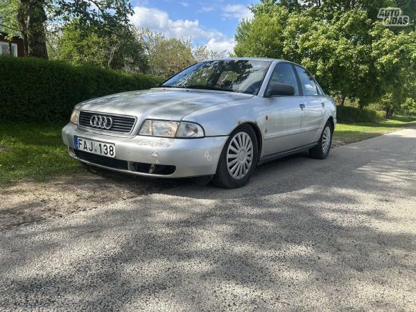 Audi A4 1995 in Varena, with an engine capacity of 1.60 L and mileage of 258 thousand km for 300 €, photo 7 on AUTOMOTO.COM.LV