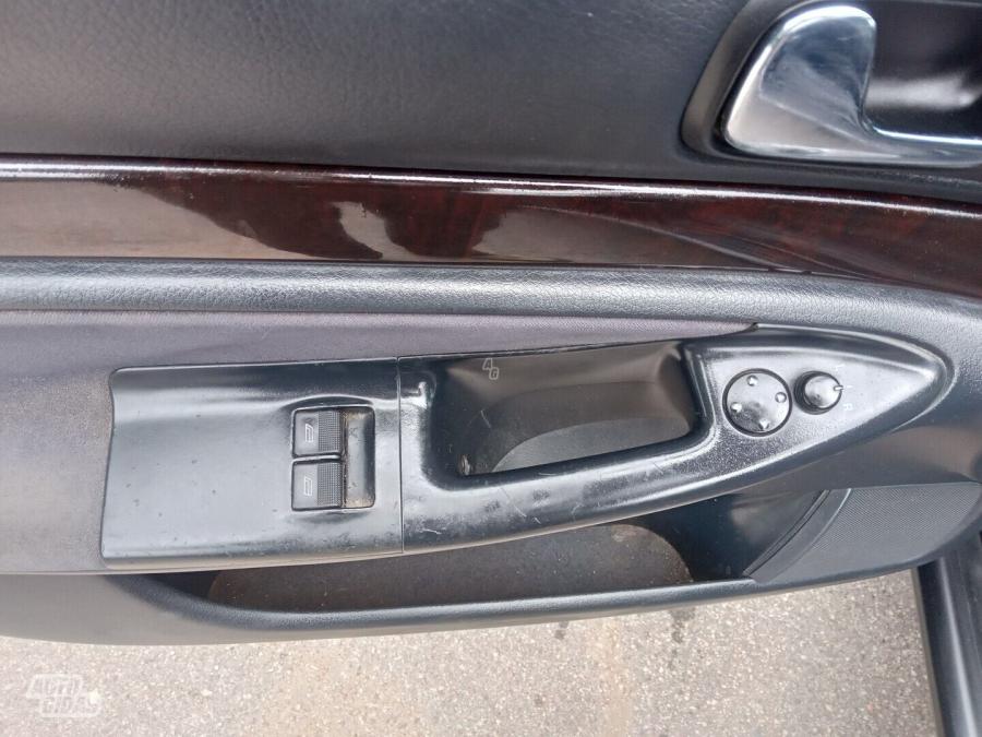 Audi A4 1995 Šauļi, ar dzinēja tilpumu 1.90 L un nobraukumu 213 tūkst. km par 1180 €, foto 16 vietnē AUTOMOTO.COM.LV