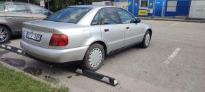 Audi A4 1995 in Vilnius, with an engine capacity of 1.60 L and mileage of 158 thousand km for 1000 €, photo 5 on AUTOMOTO.COM.LV