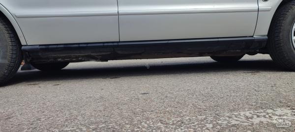 Audi A4 1995 in Vilnius, with an engine capacity of 1.60 L and mileage of 158 thousand km for 1000 €, photo 9 on AUTOMOTO.COM.LV