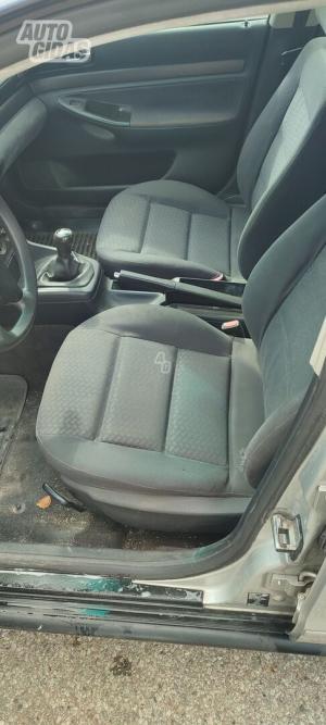 Audi A4 1995 in Vilnius, with an engine capacity of 1.60 L and mileage of 158 thousand km for 1000 €, photo 10 on AUTOMOTO.COM.LV