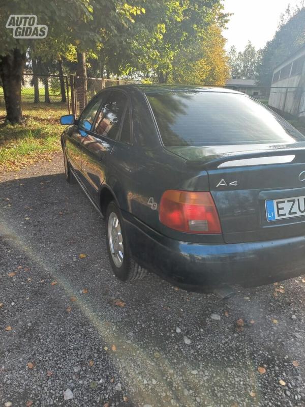 Audi A4 1995 Mažeikiai, ar dzinēja tilpumu 1.60 L un nobraukumu 328 tūkst. km par 800 €, foto 3 vietnē AUTOMOTO.COM.LV