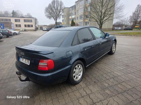 Audi A4 1996 in Mazeikiai, with an engine capacity of 1.80 L and mileage of 333 thousand km for 950 €, photo 4 on AUTOMOTO.COM.LV