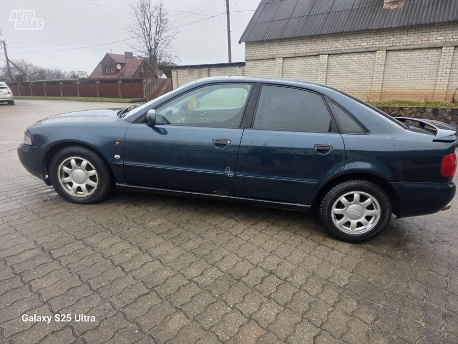 Audi A4 1996 Mažeikiai, ar dzinēja tilpumu 1.80 L un nobraukumu 333 tūkst. km par 950 €, foto 7 vietnē AUTOMOTO.COM.LV