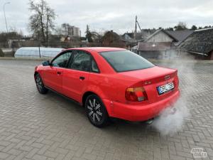Audi A4 1996 in Ukmerge, with an engine capacity of 1.60 L and mileage of 410 thousand km for 480 €, photo 3 on AUTOMOTO.COM.LV