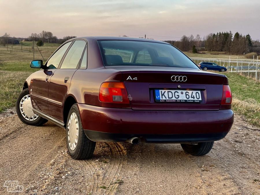 Audi A4 1996 Viļņa, ar dzinēja tilpumu 1.80 L un nobraukumu 190 tūkst. km par 1450 €, foto 9 vietnē AUTOMOTO.COM.LV