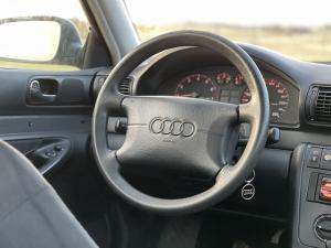 Audi A4 1996 Viļņa, ar dzinēja tilpumu 1.80 L un nobraukumu 190 tūkst. km par 1450 €, foto 22 vietnē AUTOMOTO.COM.LV