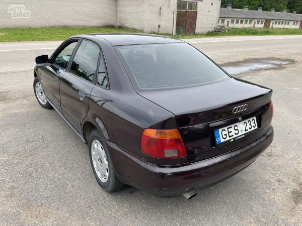 Audi A4 1996 Viļņa, ar dzinēja tilpumu 1.60 L un nobraukumu 337 tūkst. km par 650 €, foto 2 vietnē AUTOMOTO.COM.LV