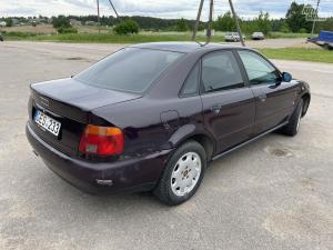 Audi A4 1996 in Vilnius, with an engine capacity of 1.60 L and mileage of 337 thousand km for 650 €, photo 4 on AUTOMOTO.COM.LV