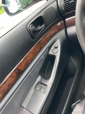Audi A4 1996 in Vilnius, with an engine capacity of 1.60 L and mileage of 337 thousand km for 650 €, photo 10 on AUTOMOTO.COM.LV