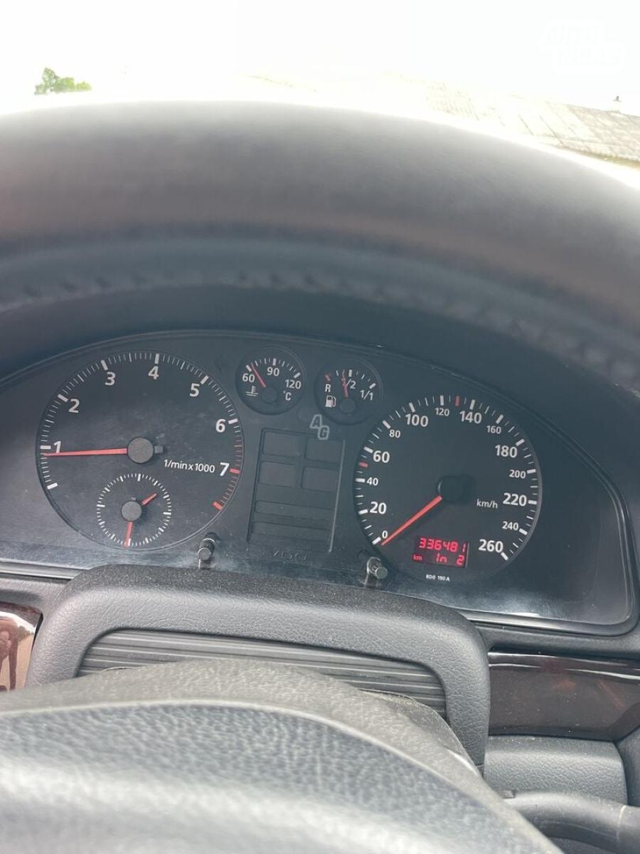 Audi A4 1996 in Vilnius, with an engine capacity of 1.60 L and mileage of 337 thousand km for 650 €, photo 12 on AUTOMOTO.COM.LV
