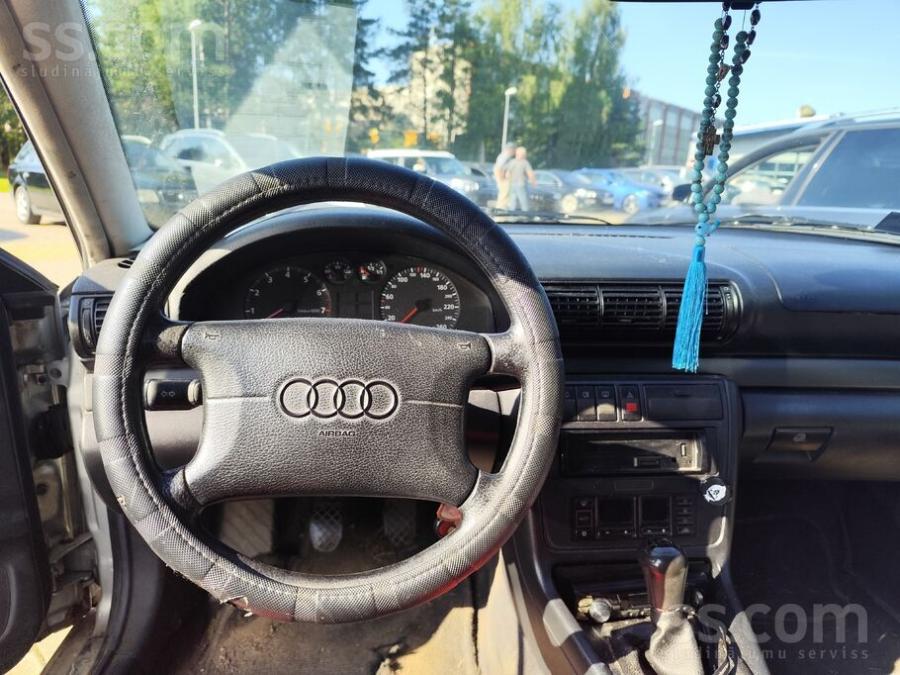 Audi A4 1996 in Riga, with an engine capacity of 1.80 L and mileage of 339 thousand km for 850 €, photo 8 on AUTOMOTO.COM.LV
