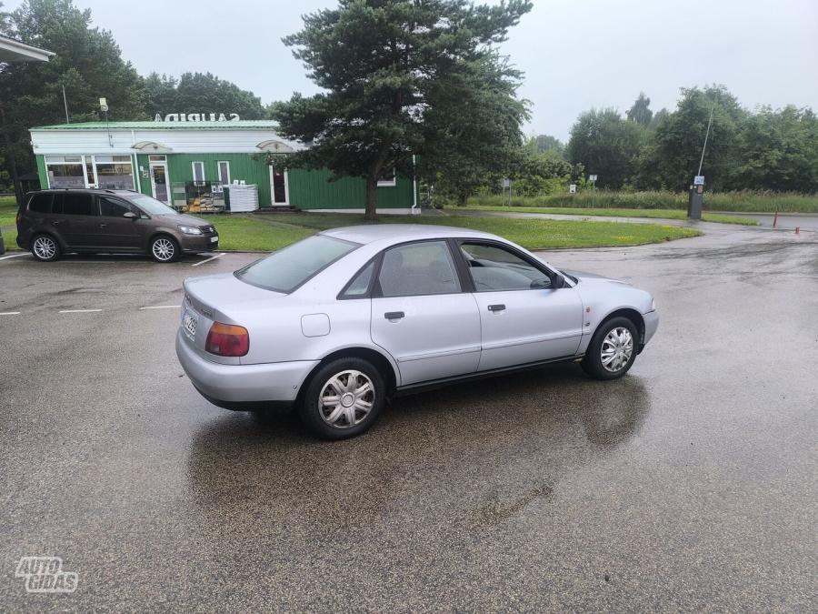 Audi A4 1996 in Kaunas, with an engine capacity of 1.90 L and mileage of 333 thousand km for 399 €, photo 6 on AUTOMOTO.COM.LV