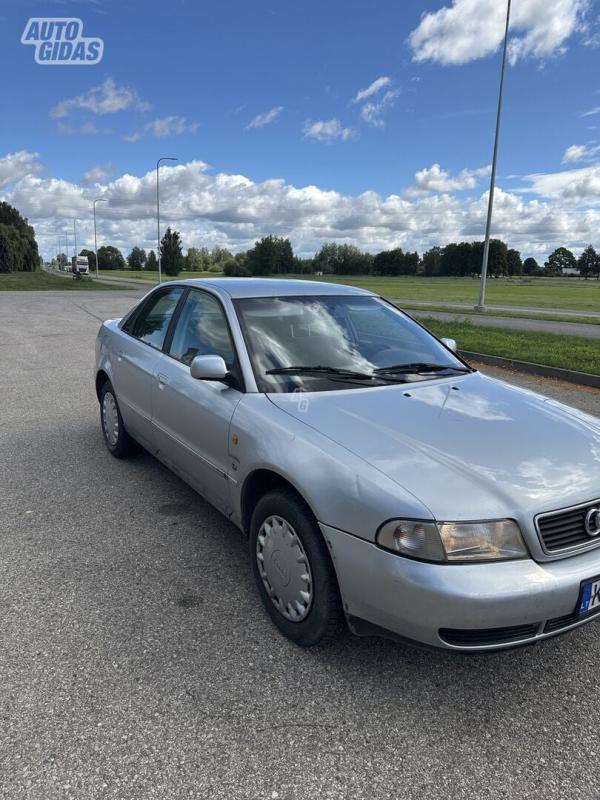 Audi A4 1996 Vilkaviškis, ar dzinēja tilpumu 1.90 L un nobraukumu 280 tūkst. km par 1000 €, foto 4 vietnē AUTOMOTO.COM.LV