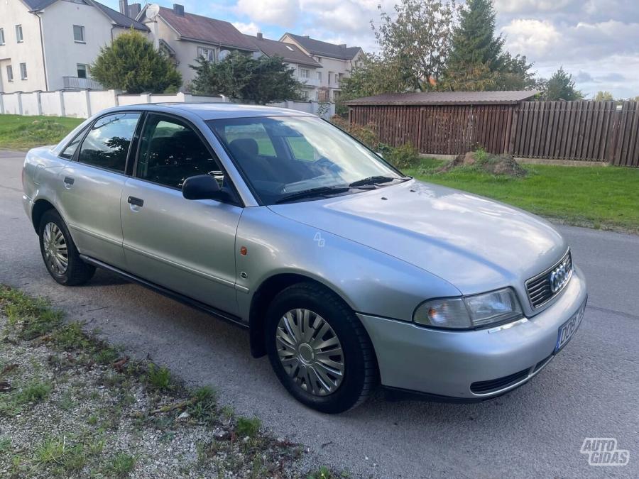 Audi A4 1996 in Siauliai, with an engine capacity of 1.80 L and mileage of 185 thousand km for 795 €, photo 4 on AUTOMOTO.COM.LV