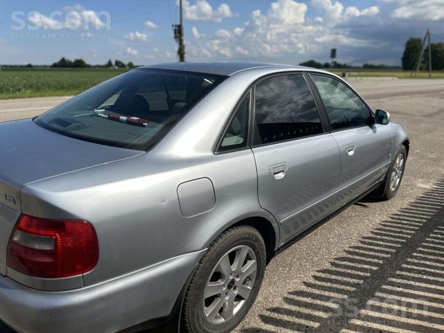 Audi A4 1997 Jelgava, ar dzinēja tilpumu 1.80 L un nobraukumu 270 tūkst. km par 1100 €, foto 14 vietnē AUTOMOTO.COM.LV