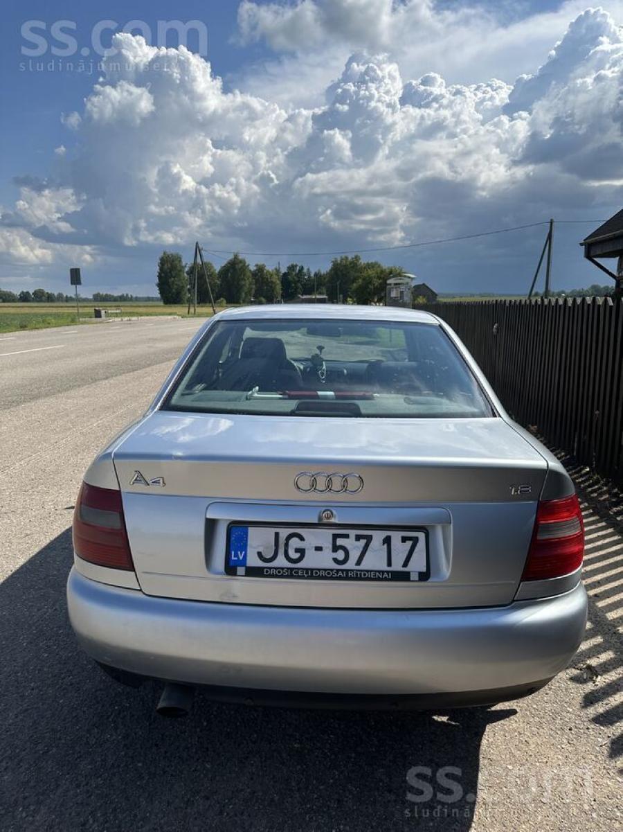 Audi A4 1997 Jelgava, ar dzinēja tilpumu 1.80 L un nobraukumu 270 tūkst. km par 1100 €, foto 15 vietnē AUTOMOTO.COM.LV