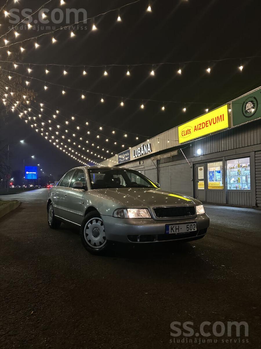 Audi A4 1997 Rīga, ar dzinēja tilpumu 1.60 L un nobraukumu 276 tūkst. km par 990 €, foto 1 vietnē AUTOMOTO.COM.LV