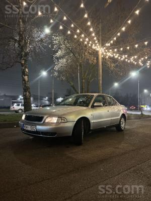 Audi A4 1997 Rīga, ar dzinēja tilpumu 1.60 L un nobraukumu 276 tūkst. km par 990 €, foto 2 vietnē AUTOMOTO.COM.LV