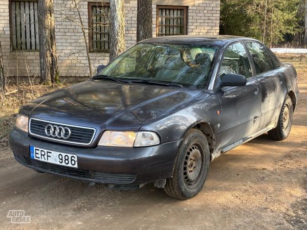 Audi A4 1997 Zarasai, ar dzinēja tilpumu 1.90 L un nobraukumu 40 tūkst. km par 300 €, foto 1 vietnē AUTOMOTO.COM.LV