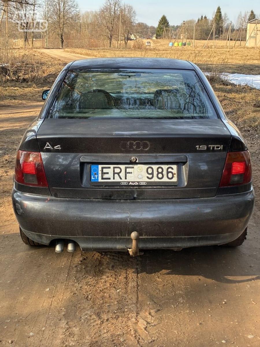 Audi A4 1997 Zarasai, ar dzinēja tilpumu 1.90 L un nobraukumu 40 tūkst. km par 300 €, foto 5 vietnē AUTOMOTO.COM.LV