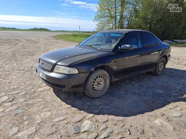 Audi A4 1997 in Joniskis, with an engine capacity of 1.60 L and mileage of 300 thousand km for 599 €, photo 2 on AUTOMOTO.COM.LV