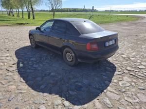 Audi A4 1997 in Joniskis, with an engine capacity of 1.60 L and mileage of 300 thousand km for 599 €, photo 4 on AUTOMOTO.COM.LV