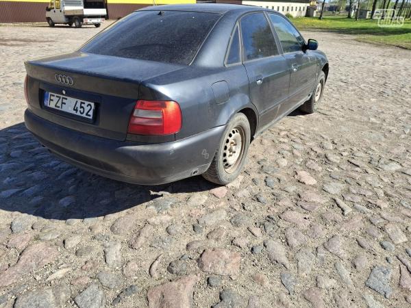Audi A4 1997 in Joniskis, with an engine capacity of 1.60 L and mileage of 300 thousand km for 599 €, photo 5 on AUTOMOTO.COM.LV