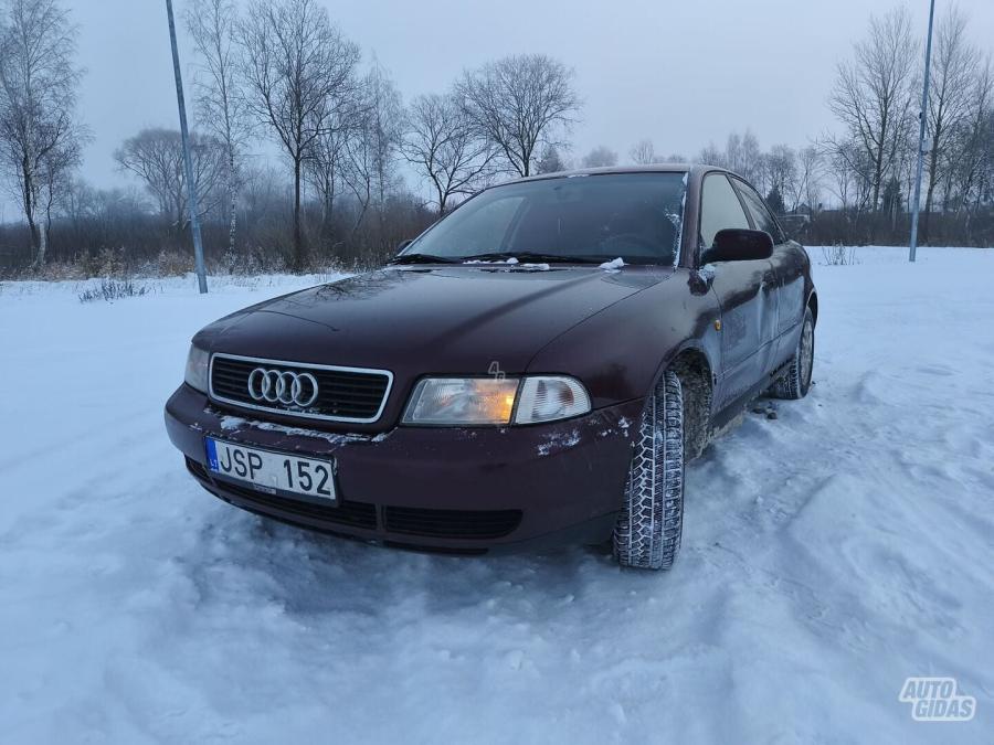 Audi A4 1998 in Siauliai, with an engine capacity of 1.60 L and mileage of 219 thousand km for 870 €, photo 2 on AUTOMOTO.COM.LV