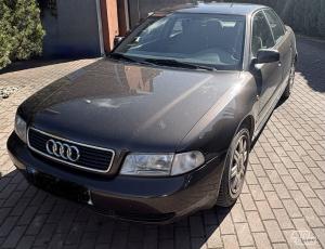 Audi A4 1998 Šauļi, ar dzinēja tilpumu 1.60 L un nobraukumu 285 tūkst. km par 500 €, foto  vietnē AUTOMOTO.COM.LV