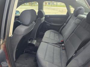 Audi A4 1998 Marijampole, ar dzinēja tilpumu 1.80 L un nobraukumu 310 tūkst. km par 600 €, foto 9 vietnē AUTOMOTO.COM.LV